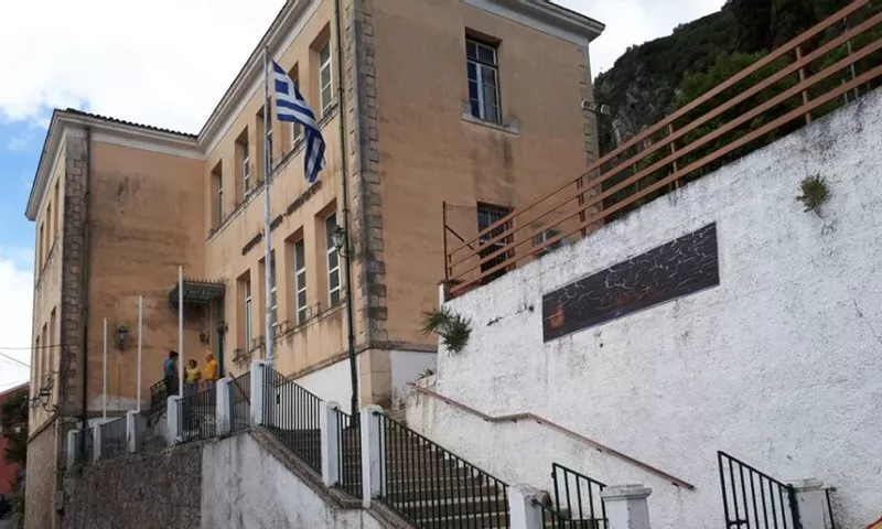 Ξεκινά η αποκατάσταση του πρώην Δημοτικού Σχολείου στην Άνω Κορακιάνα ...