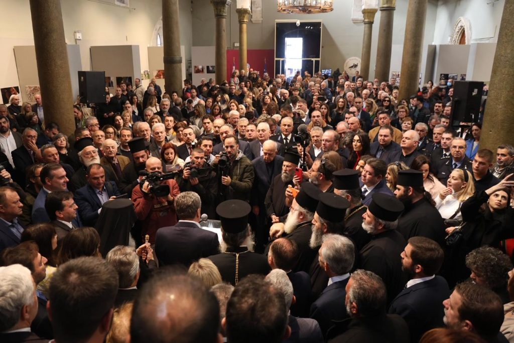 Πραγματοποιήθηκε η ορκωμοσία της Περιφερειακής Αρχής και των μελών του ...